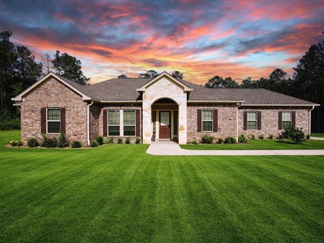 120 Sanctuary Rd, Huntsville, TX 77340
