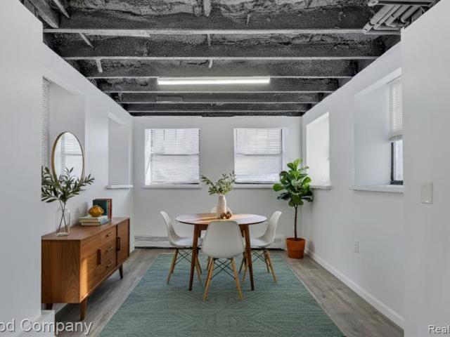 120 Seward Street # 2 / A11