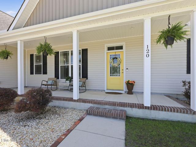 120 Shadow Creek Drive