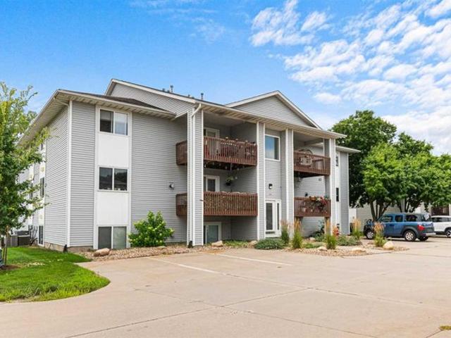 120 Shannon Dr Unit 4, North Liberty, IA 52317