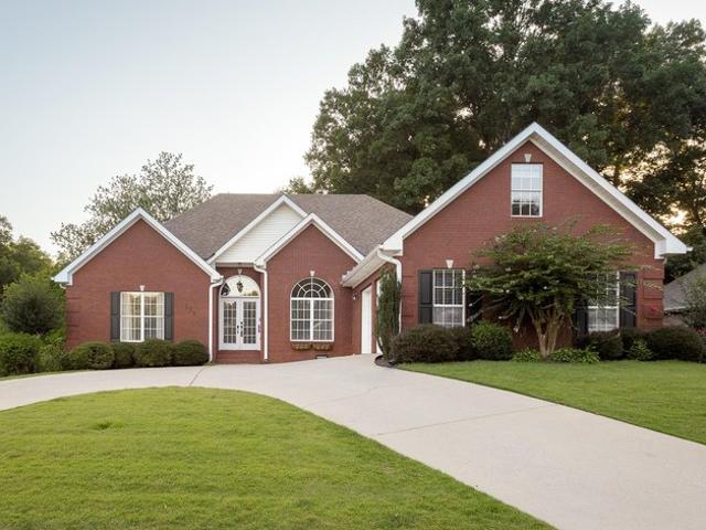 120 Shelley Ln, Florence, AL 35633