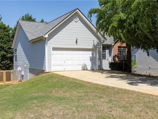 120 Shenandoah Dr, Winder, GA 30680