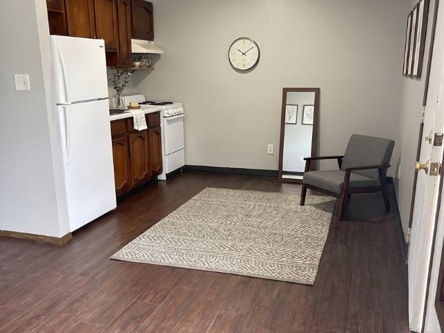 120 Sherwood Ct