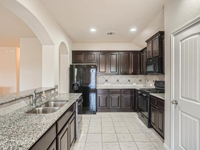 120 Shiloh Cv