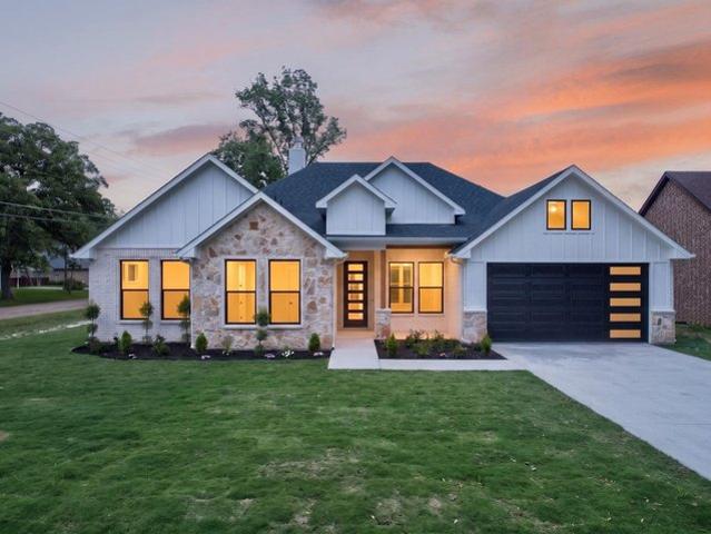 120 Springwood Rd, Enchanted Oaks, TX 75156