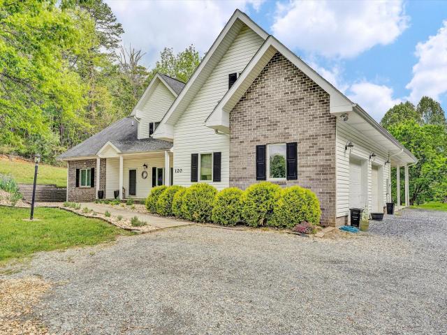120 Stonelea Drive