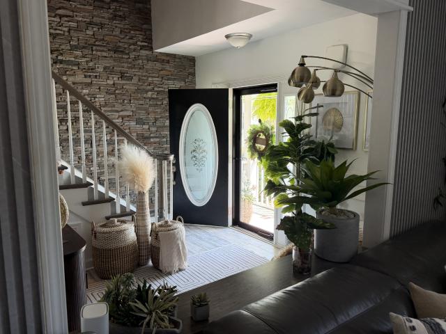 120 Summerlin Dr