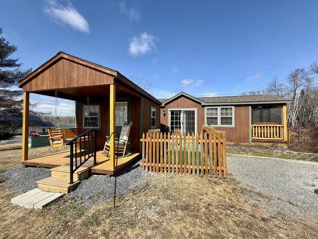 120 Pondview St, Limestone, ME 04750