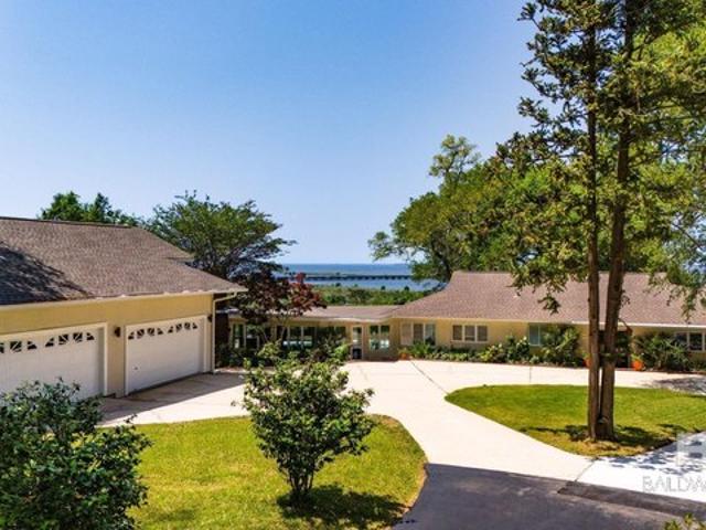 120 Patrician Dr, Spanish Fort, AL 36527