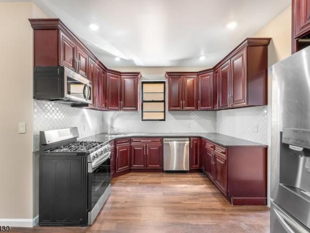 120 Paine Ave # 1R