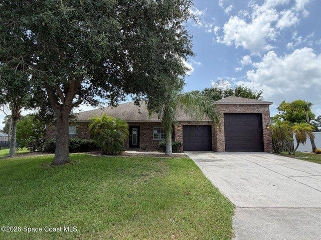 120 Palm Cir, Melbourne, FL 32940