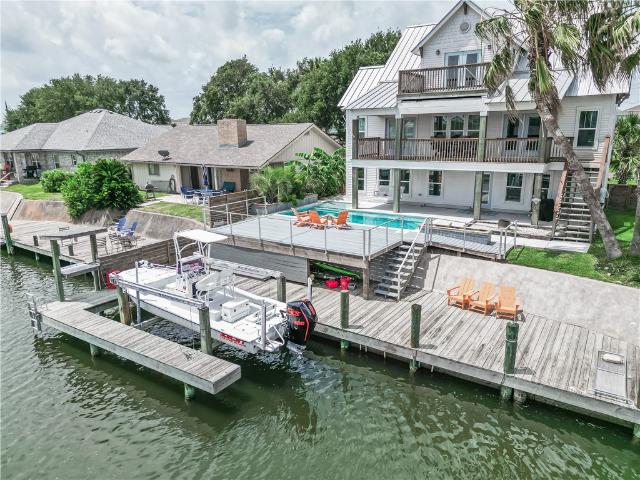120 Palm Drive