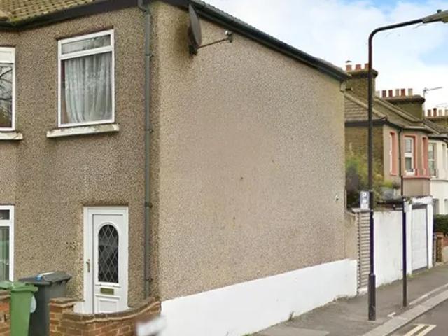 120 Pretoria Avenue, London, E17 6SN, United Kingdom | 4 bed house for rent #138932256 | Rentberry