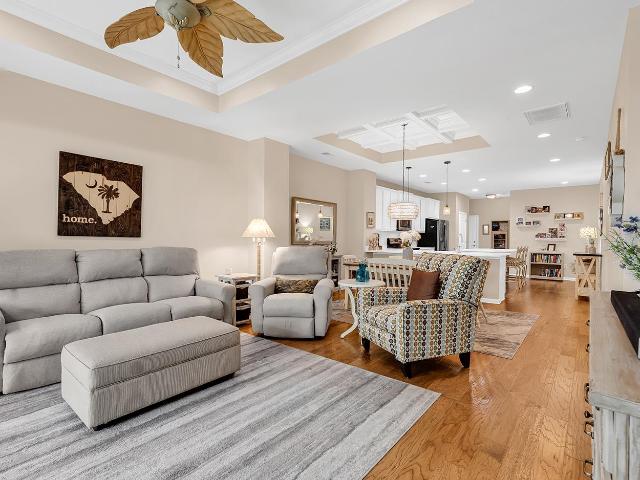 120 Queens Cove Place B