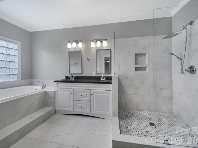 120 Royal Pointe Way, Mooresville, NC 28117 | MLS #4391