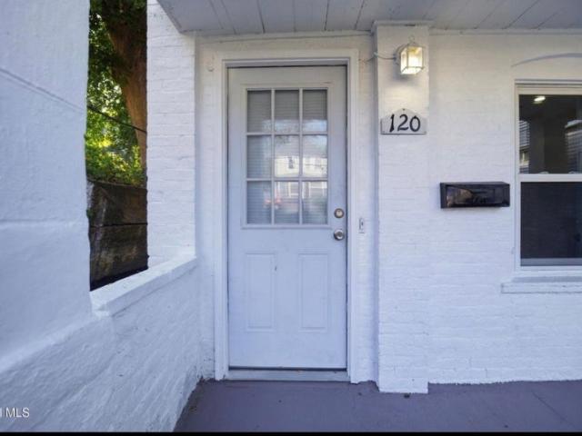 120 Robinson Street