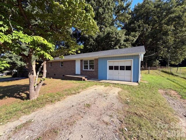 120 Riley Rd, Dallas, NC 28034