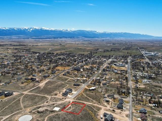 120 W 500 N Unit 1, Moroni, UT 84646