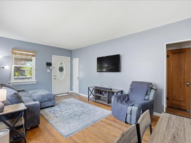 120 W 2nd Street