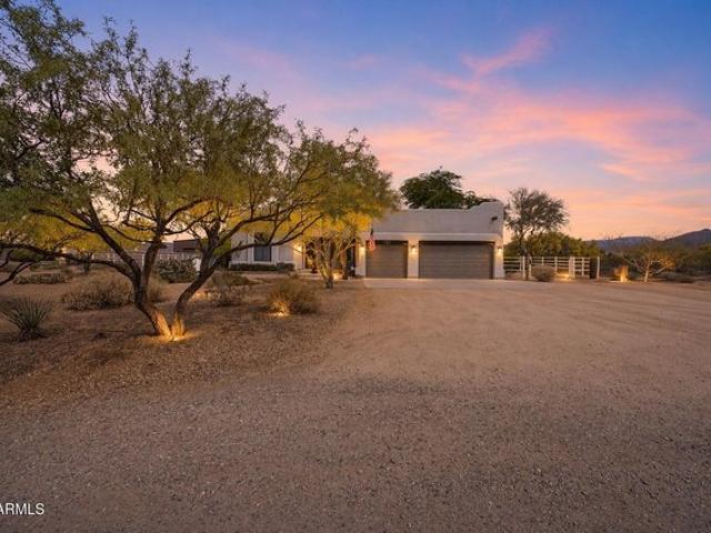 120 W Adamanda Dr, Phoenix, AZ 85086