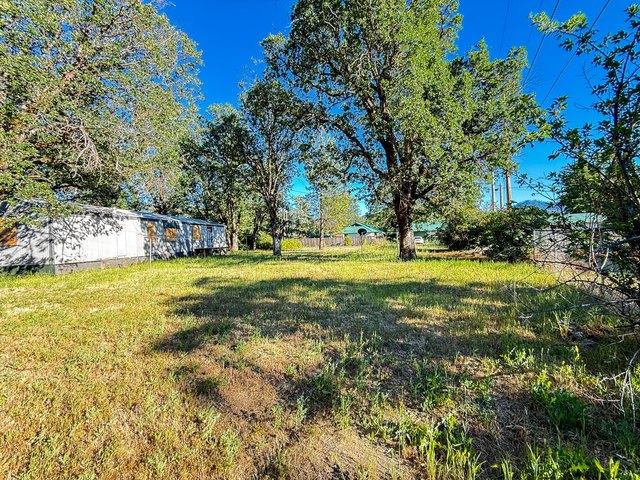 120 W Humboldt St, Hayfork, CA 96041