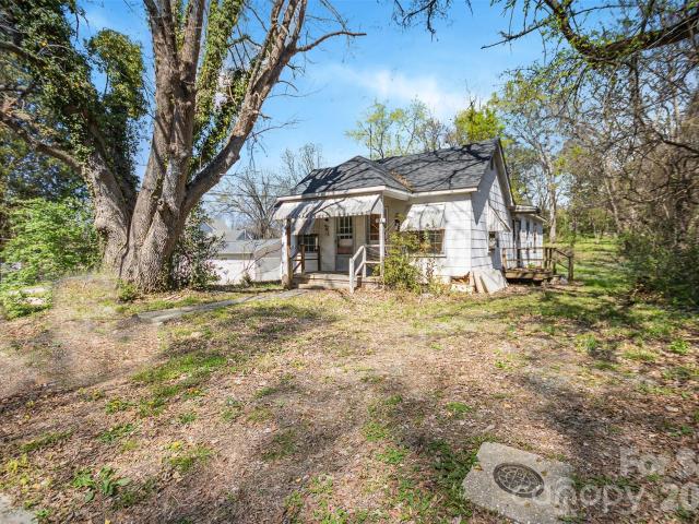 120 W Steele St, Salisbury, NC 28144 | MLS #4362 | Compass