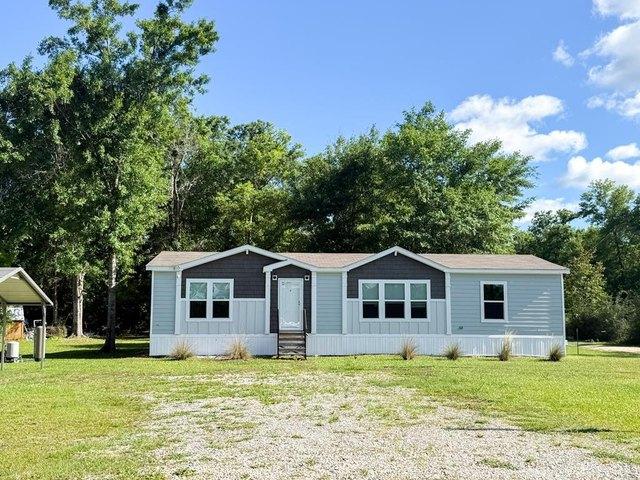 120 Woodmere Dr, Wewahitchka, FL 32465