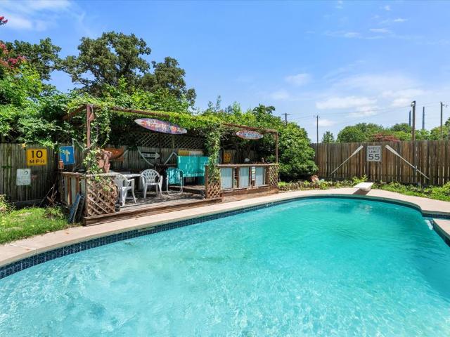 120 Woodland Ave, Corsicana, TX 75110 | MLS #21187 | Compass