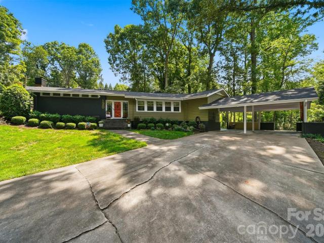 120 Woodland Drive