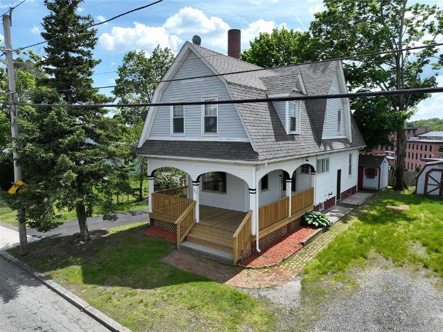120 Woodward Rd, Providence, RI 02904 | MLS #1414