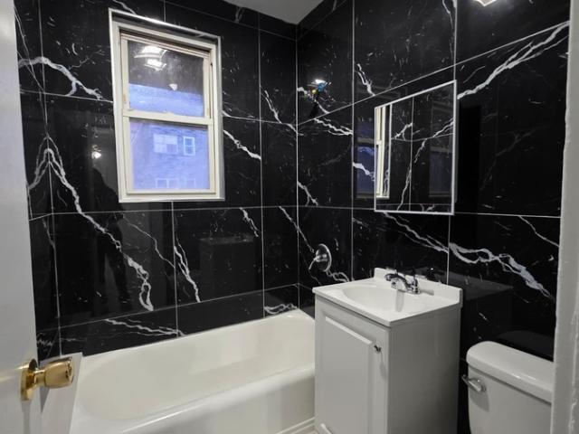 120 Waverly St Yonkers, NY 10701