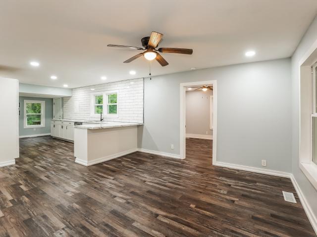 120 White St