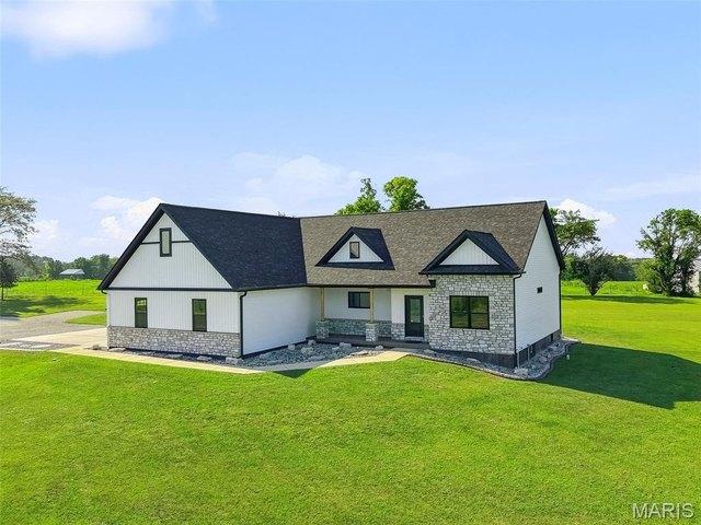 120 White Wildlife Rd, Silex, MO 63377