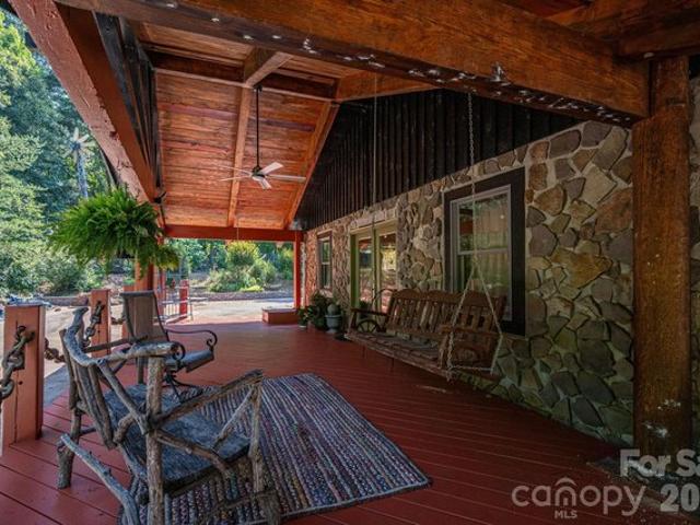 120 Wiggins Ln, Kings Mountain, NC 28086