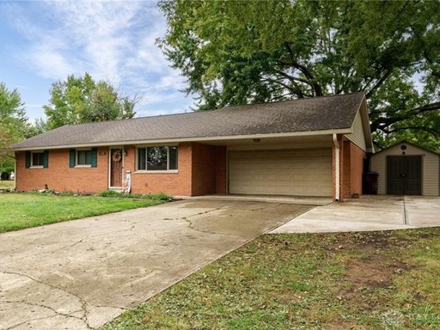 120 Windmere Dr, Troy, OH 45373