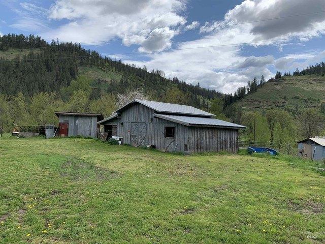 120 Three Bear Ln, Stites, ID 83552