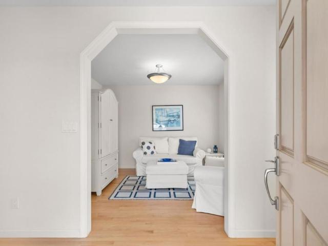 120 Tiburon Court