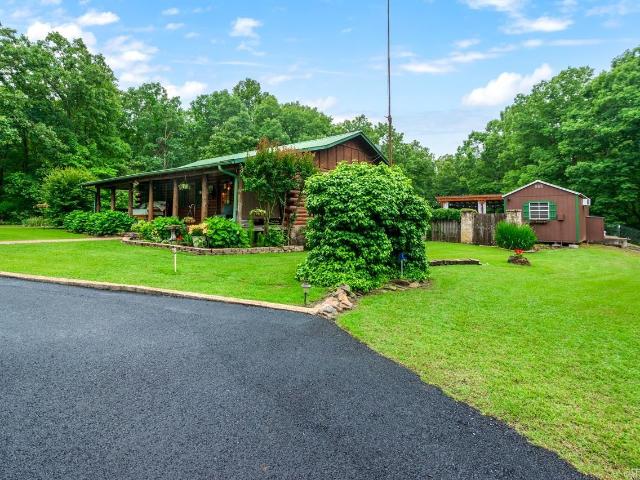 120 Travels Ln