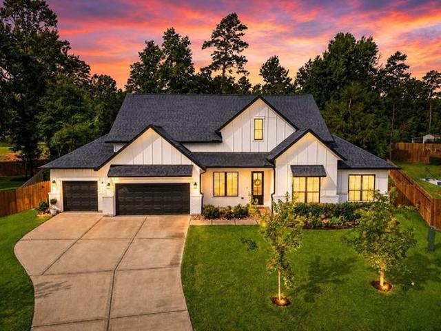 120 Tree Top Pl, Magnolia, TX 77354