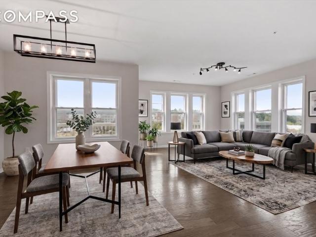 120 University Ave 2307, Westwood, MA