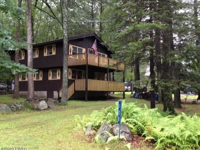 120 Yvonne Ln, Dingmans Ferry, PA 18328