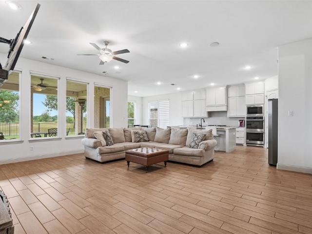 12140 Indian Creek Drive