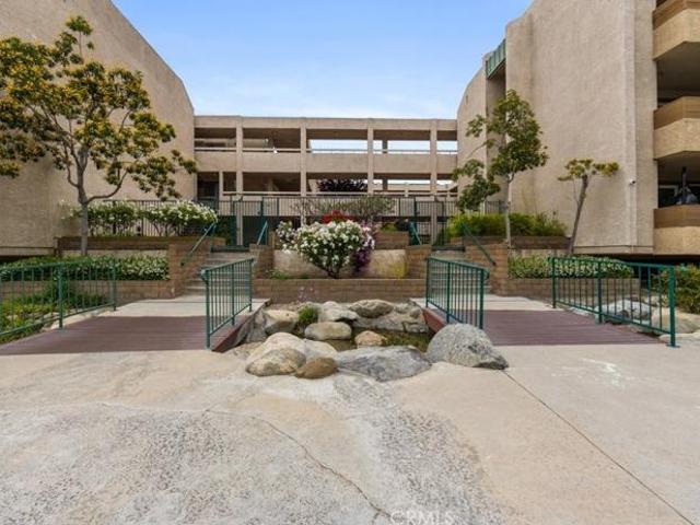 12141 Centralia St #211, Lakewood, CA 90715