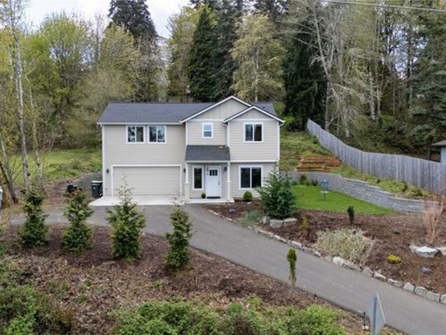 12141 Fairway Dr SW, Olympia, WA 98512