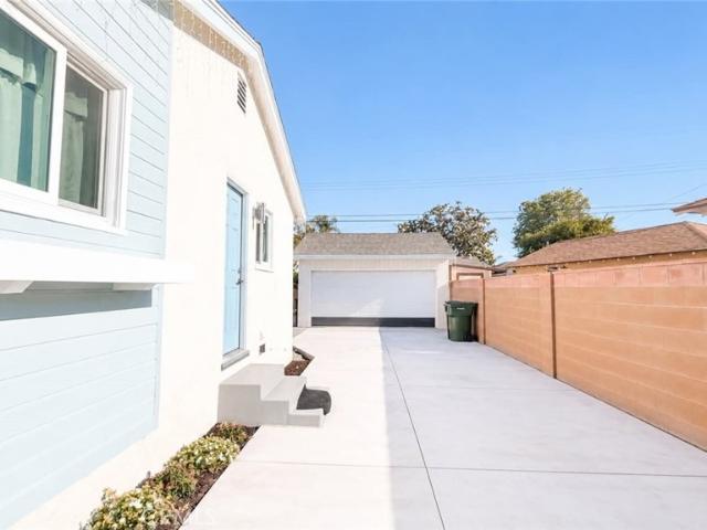 12142 Stanford
