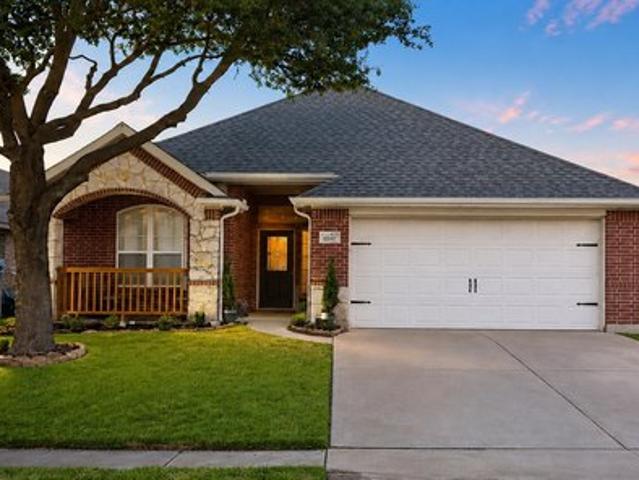 12145 Long Stone Dr, Burleson, TX 76028