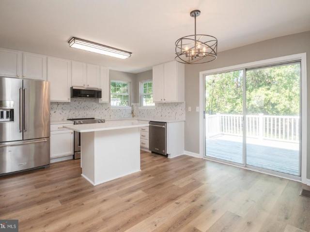 1214 Markham Lane