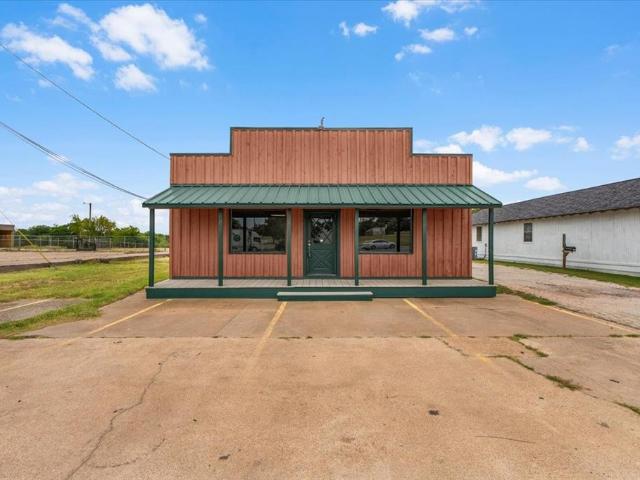 1214 Mineral Wells Highway