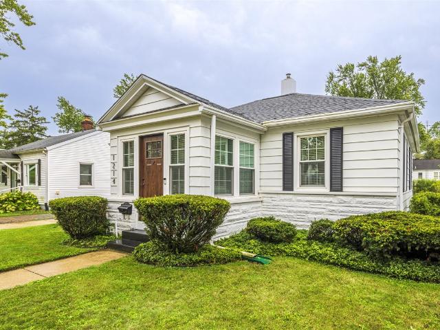 1214 Mohawk Lane