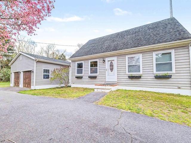 1214 Aloe St, Galloway Township, NJ 08205